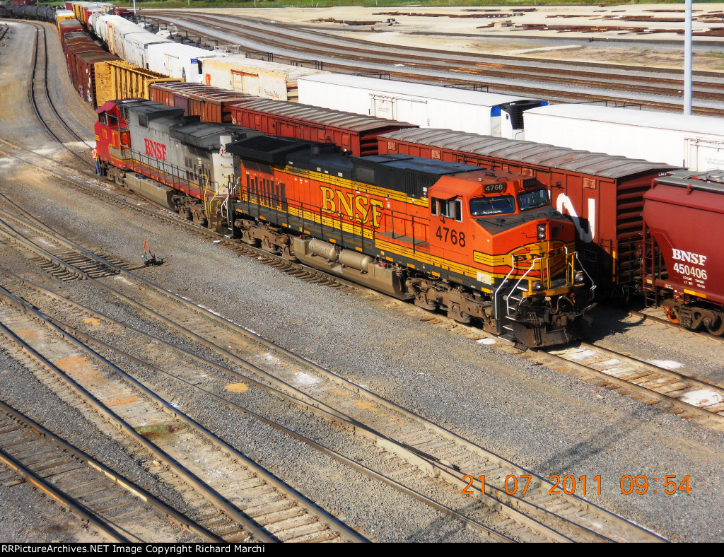 BNSF 4768